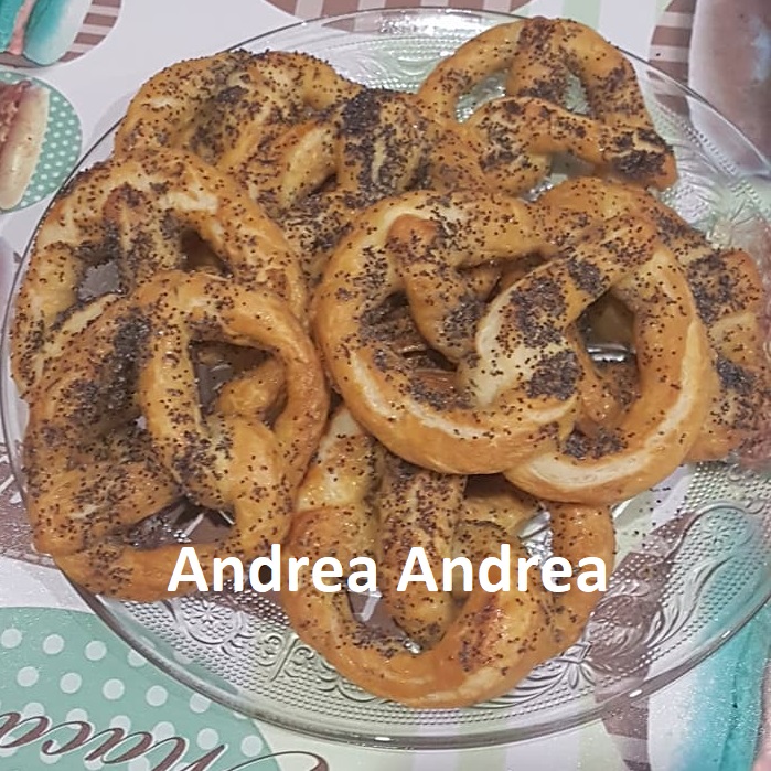 Covrigi de casa crocanti - Retete cu Gina Bradea