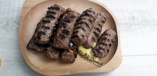 Mici de casa reteta de mititei pufosi, pasta de mici - Gina Bradea