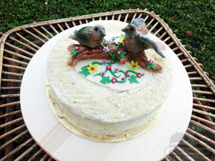 Tort cu vrabiute (cu ganache de ciocolata)