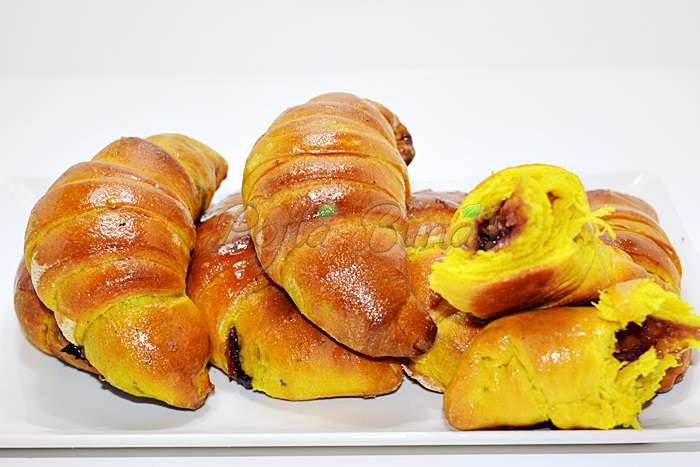 Retete de cornuri - Retete Culinare cu Gina Bradea