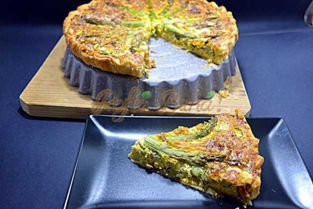Tarta cu branza, leurda si sparanghel