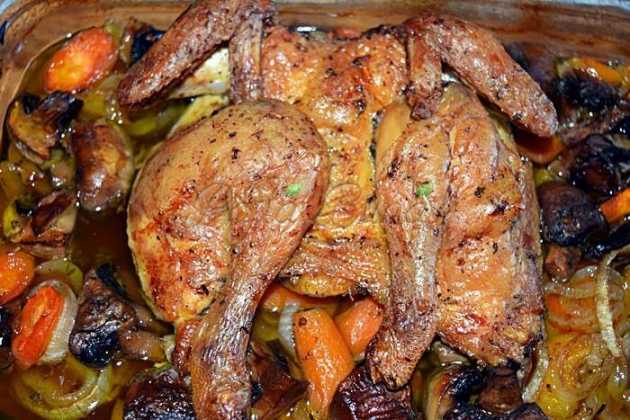 Friptura de pui cu legume la cuptor