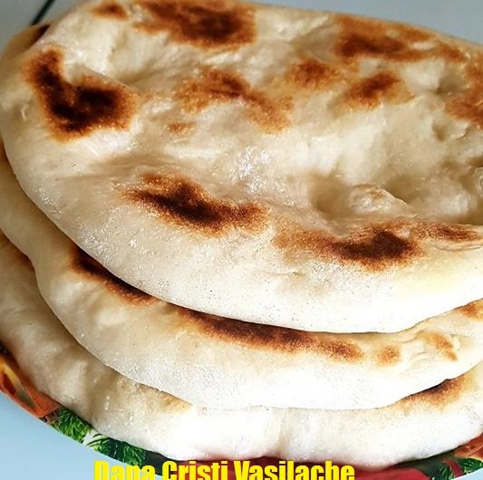 Turte la tigaie, placinte simple de post - Paine de casa - Gina Bradea