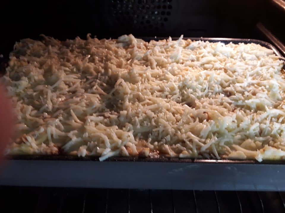 Musaca de cartofi piure si carne tocata - Retete cu Gina Bradea