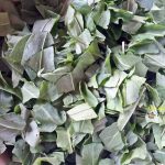 Ciorba de macris cu slanina afumata si oua intregi, reteta traditionala