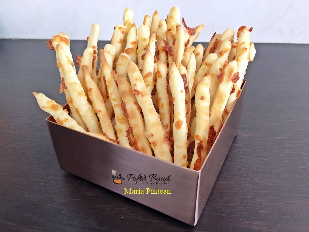 Grisine sarate cu smantana si cascaval, reteta pas cu pas