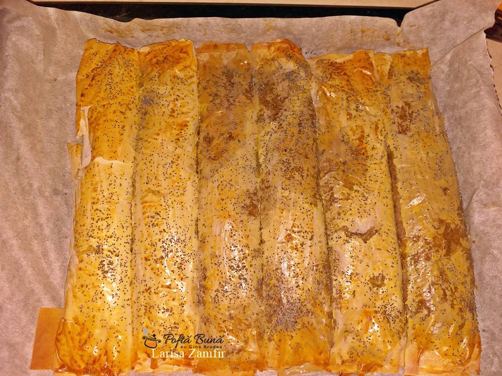 Placinta cu mere si nuci, cu foi de placinta cumparate