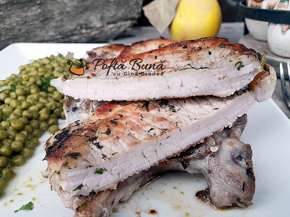 Cotlet de porc fraged la tigaie sau la gratar - Gina Bradea