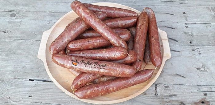 Carnati de casa reteta traditionala - Retete cu Gina Bradea