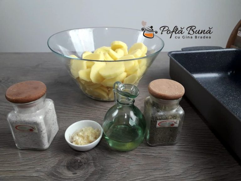 Cartofi la cuptor rondele cu cimbru si usturoi - Gina Bradea