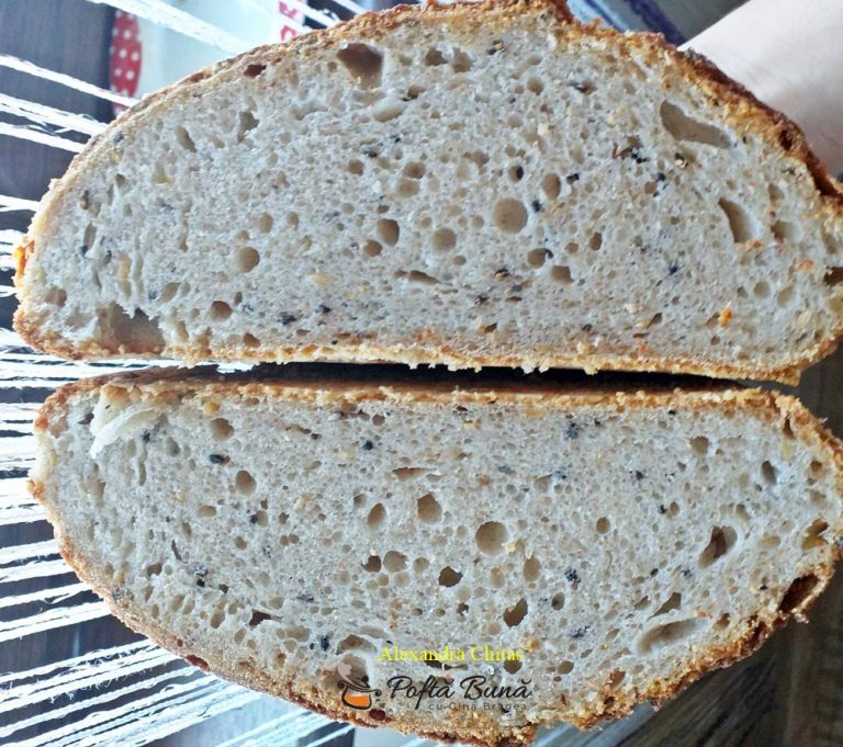 Paine cu maia naturala si seminte - Retete cu Gina Bradea