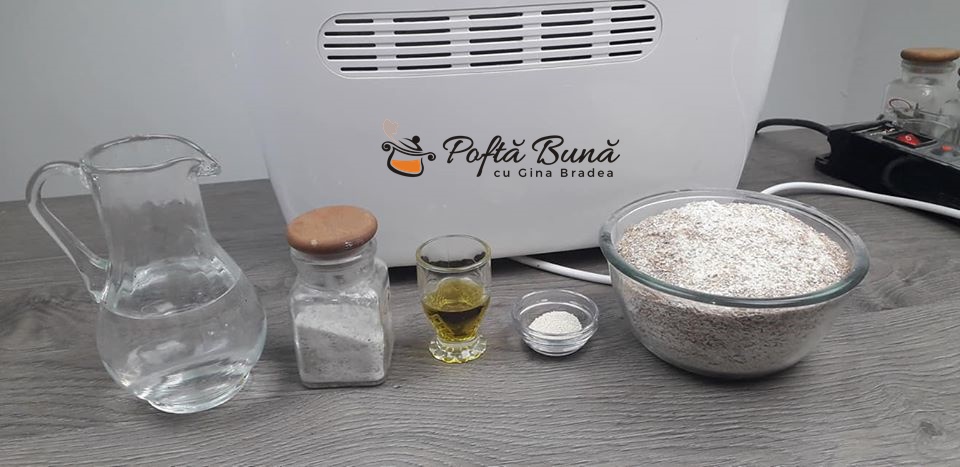 Paine graham - reteta la masina de facut paine - Gina Bradea