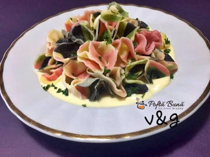 Paste colorate cu sfecla rosie, spanac - Gina Bradea