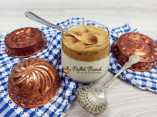 Cafea Dalgona - reteta de cafe frappe, spuma de ness cu lapte - Gina Bradea