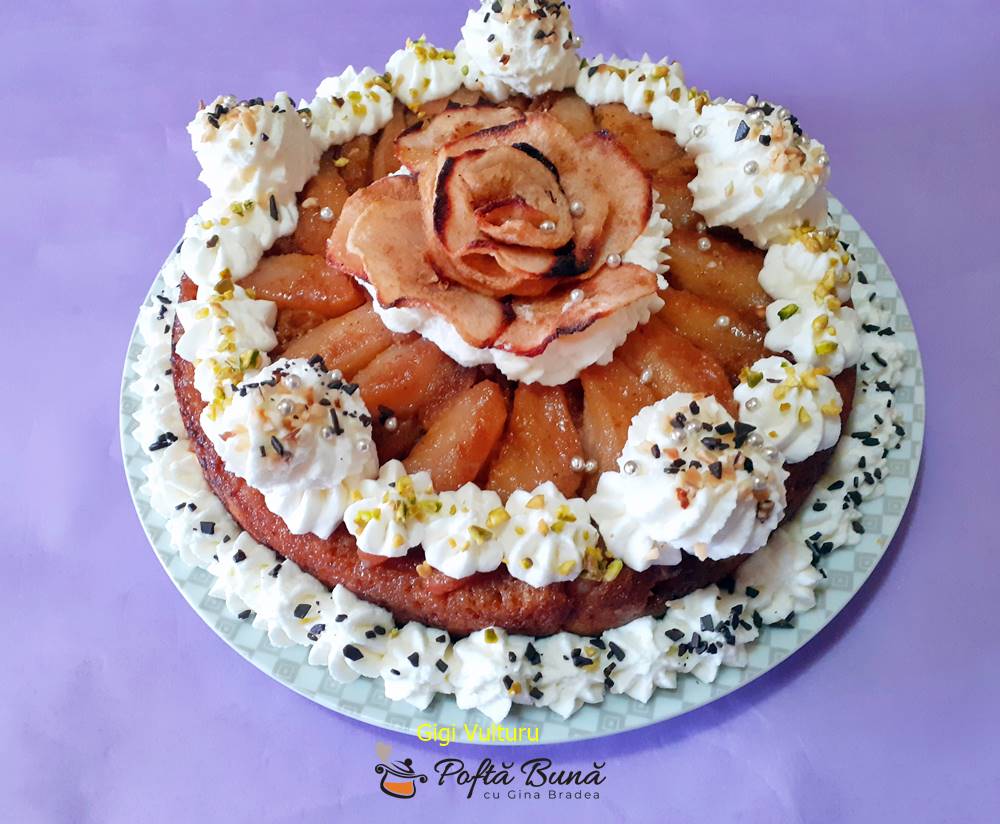 Tort cu pere si frisca - Retete cu Gina Bradea