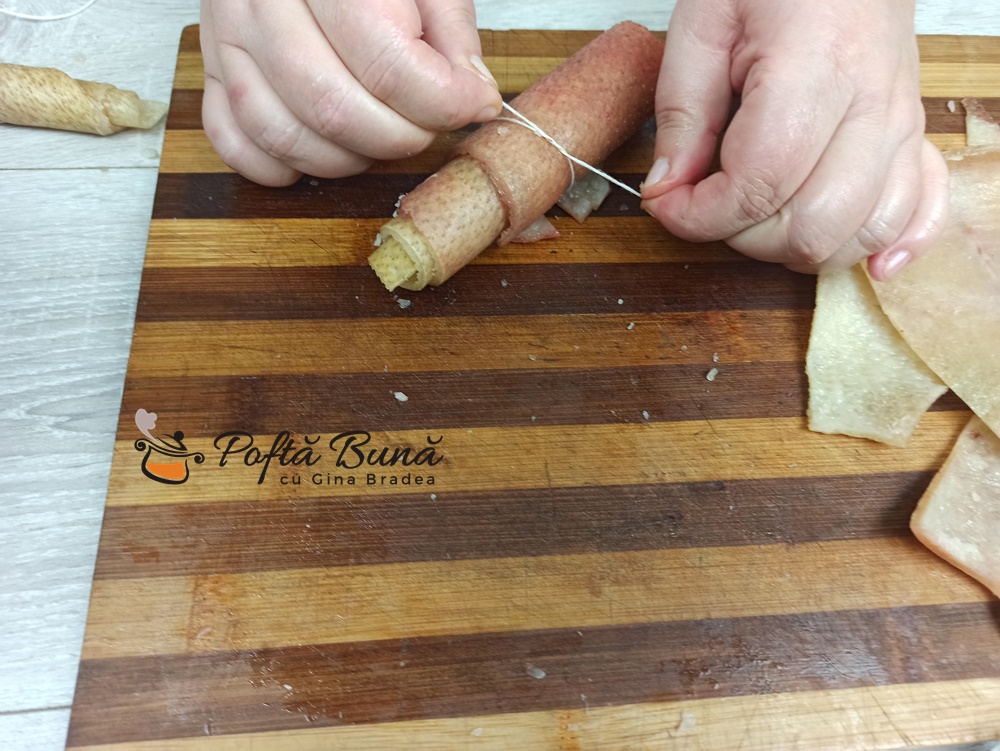 Sorici in saramura reteta traditionala - Retete cu Gina Bradea