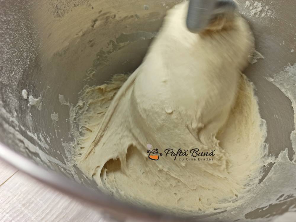 Aluat foietaj cu osanza - Retete cu Gina Bradea