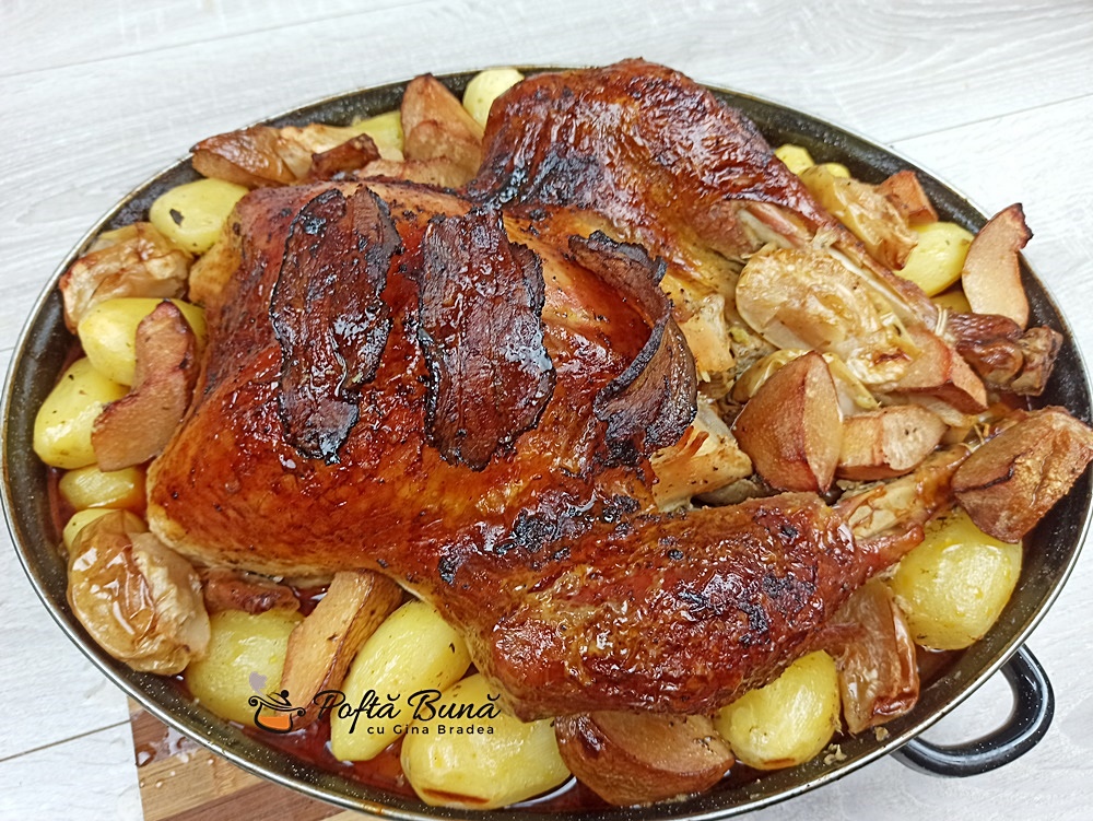 Curcan la cuptor intreg - reteta de curcan umplut - Retete cu Gina Bradea