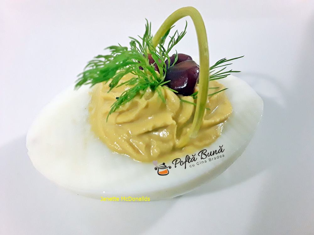 Oua umplute cu avocado si crema de branza - Gina Bradea