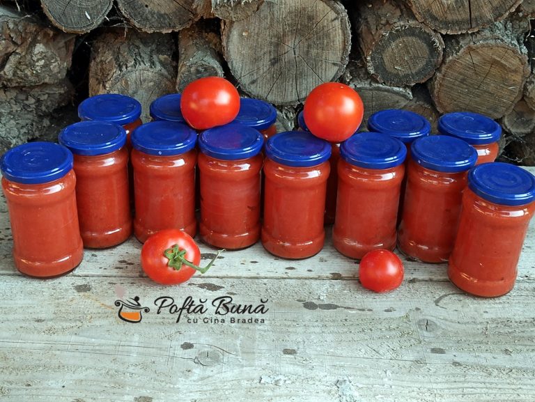 Bulion de rosii reteta italiana de passata di pomodoro - Gina Bradea