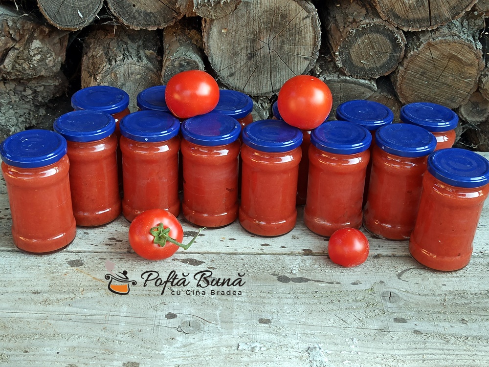 Bulion de rosii reteta italiana de passata di pomodoro - Gina Bradea