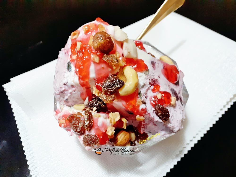 Inghetata cu fructe de padure reteta de inghetata de casa - Gina Bradea