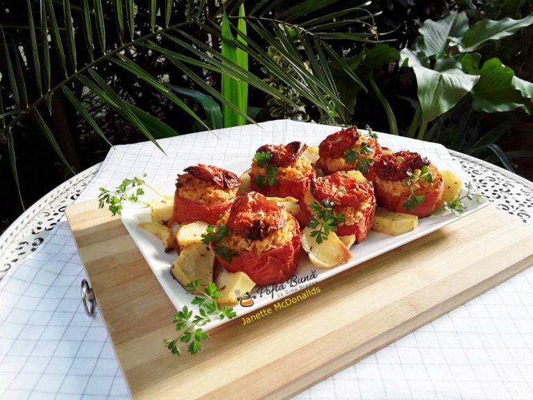 Rosii umplute cu cartofi si orez reteta de post - Gina Bradea