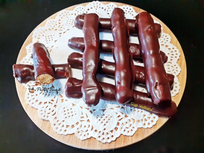 Bastonase glazurate reteta simpla de fursecuri - Gina Bradea