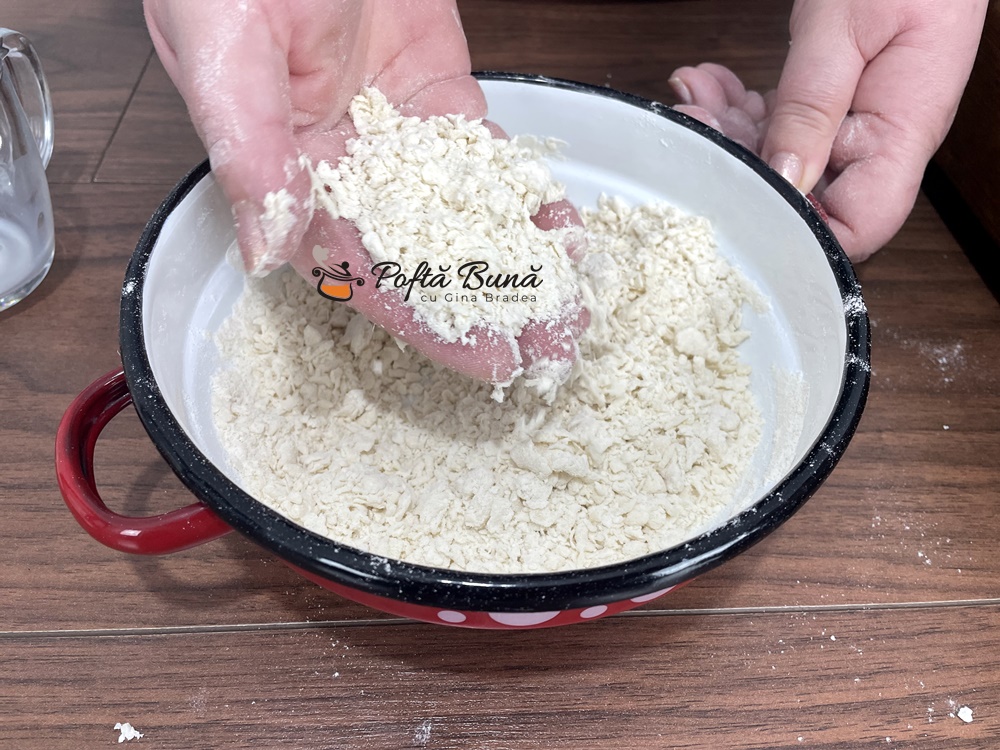 Colarezi cu lapte, frecatei reteta bunicii - Gina Bradea