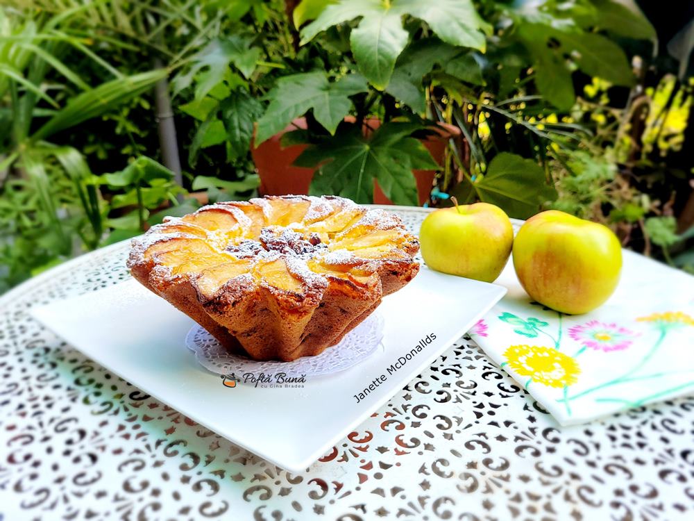 Chec cu stafide si mere - Retete cu Gina Bradea