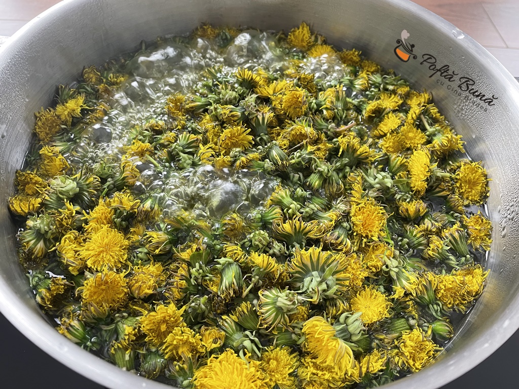 Sirop de papadie reteta simpla naturala - Retete cu Gina Bradea