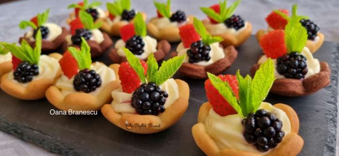 Minitarte cu vanilie si fructe - Retete Culinare cu Gina Bradea