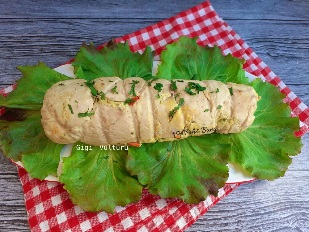 Rulada din piept de pui cu legume si oua - Retete cu Gina Bradea