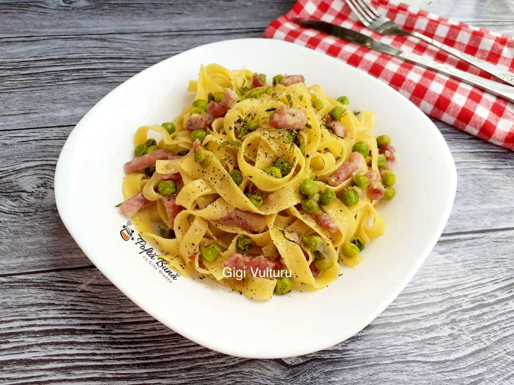 Tagliatelle cu bechamel si cascaval - Retet cu Gina Bradea