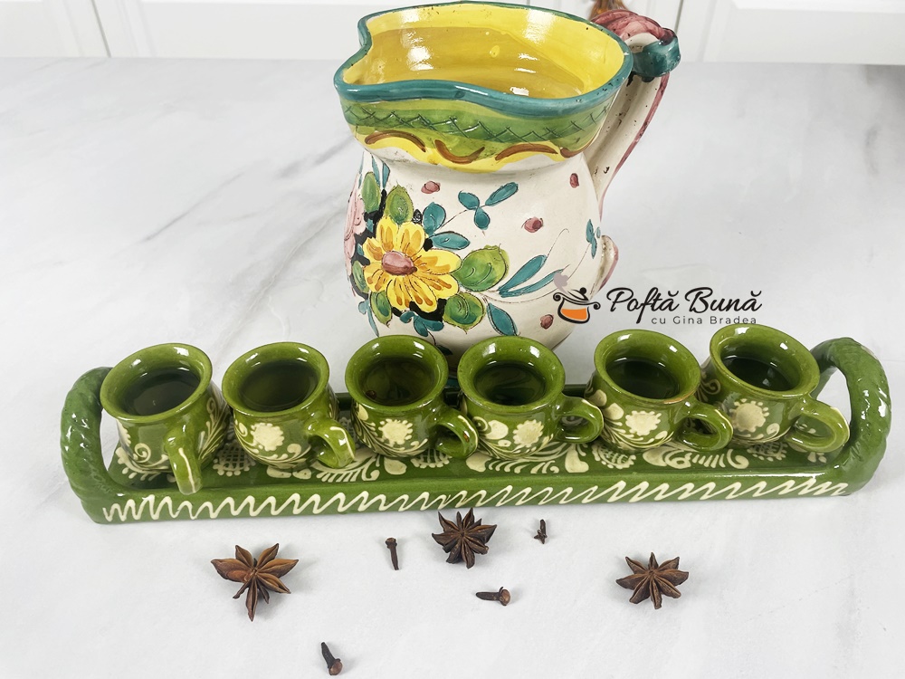 Tuica fiarta cu zahar si piper - Retete cu Gina Bradea