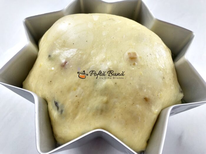 Cozonac Gina Bradea, panettone sau pandoro?