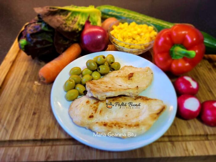 Salata cu piept de pui in straturi - Retete Culinare cu Gina Bradea