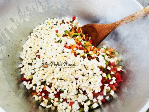 Fasole cu ciolan afumat, la ceaun - Retete cu Gina Bradea