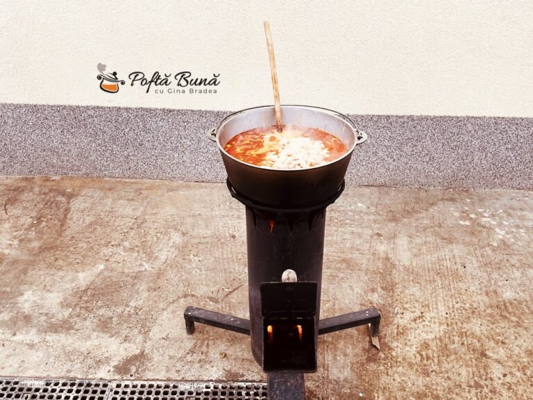 Fasole cu ciolan afumat, la ceaun - Retete cu Gina Bradea