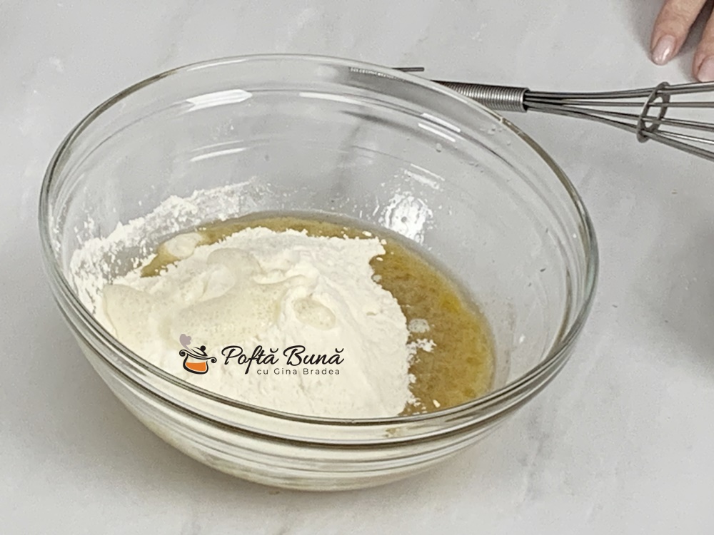 Piscoturi - biscuiti spritati cu ulei, unt sau untura - Retete cu Gina ...