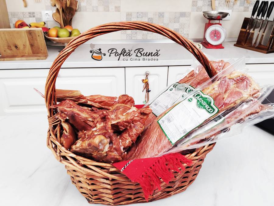 Ciorba din oase afumate - Retete cu Gina Bradea